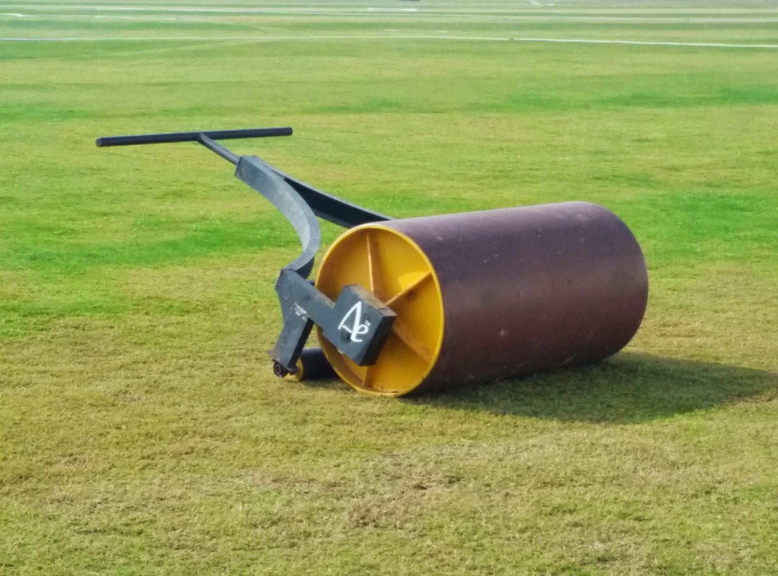 Home1 - Ae Cricket Pitch Rollers